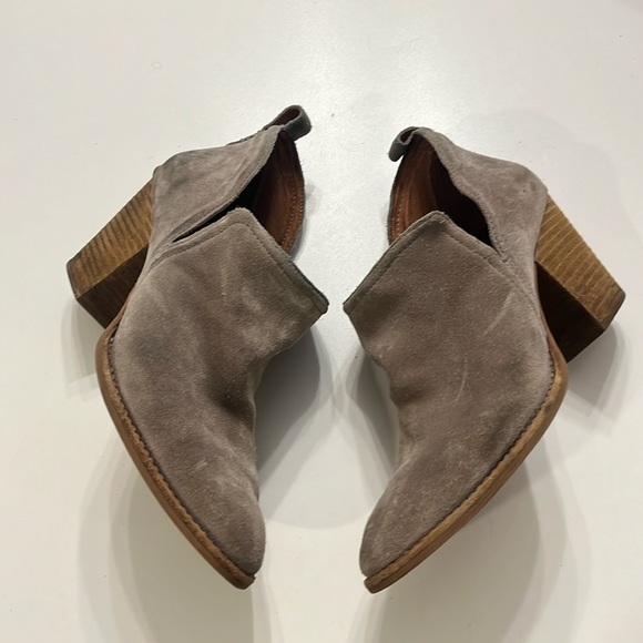 Jeffrey Campbell | Shoes | Jeffrey Campbell Rosee Bootie Taupe Suede ...